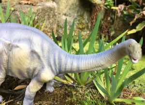 Mojo Fun Brontosaurus Dinosaur Model Goes Out and About