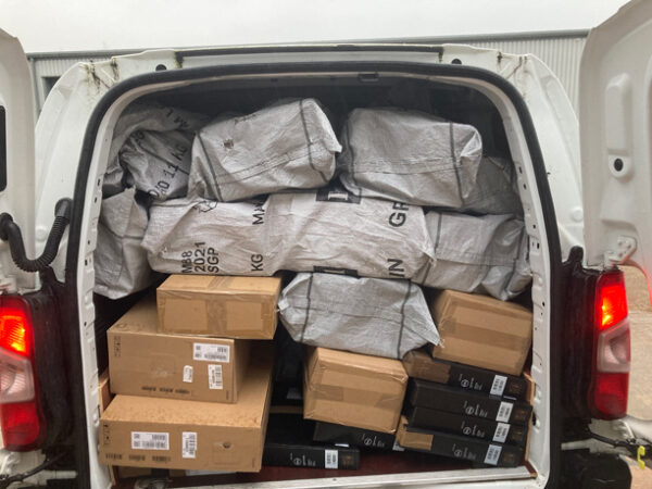 Excellent Packing of a Van by Everything Dinosaur